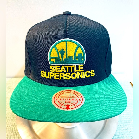 Mitchell & Ness | Accessories | Seattle Supersonics Mitchell Ness ...